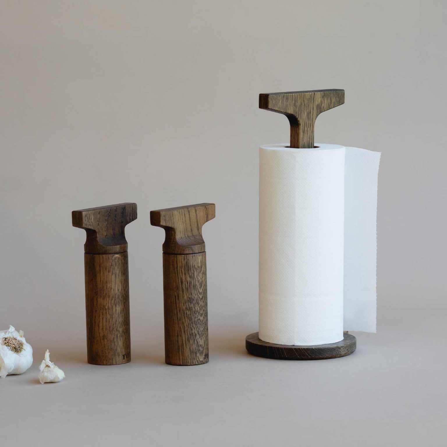 Salt og piparkvörn TOOLIÉ dark oak - Epal